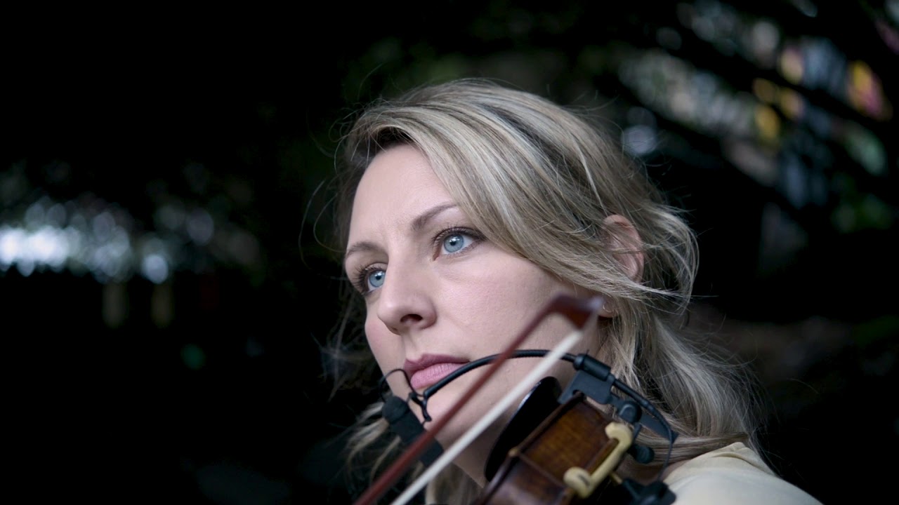 SYRINX and Alice Zawadzki - World Heart Beat